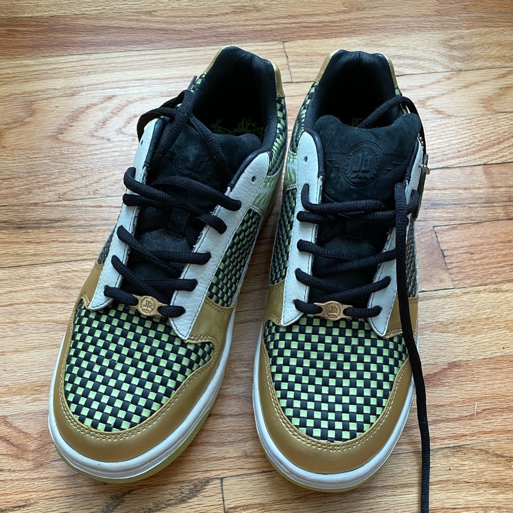 Rare Limited Edition Jb Classics Sneakers - Gem